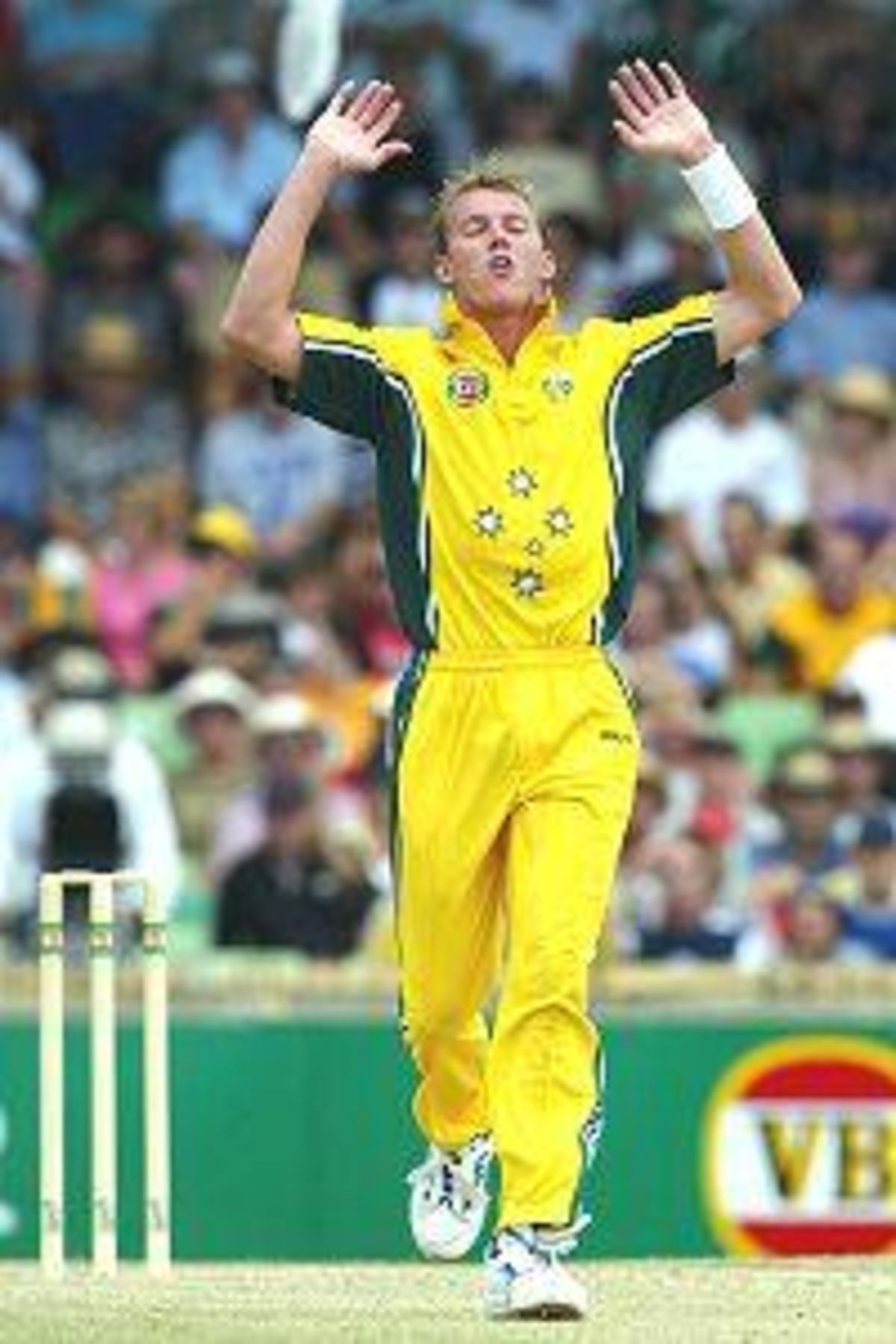 Mark Waugh collides with Gibbs | ESPNcricinfo.com