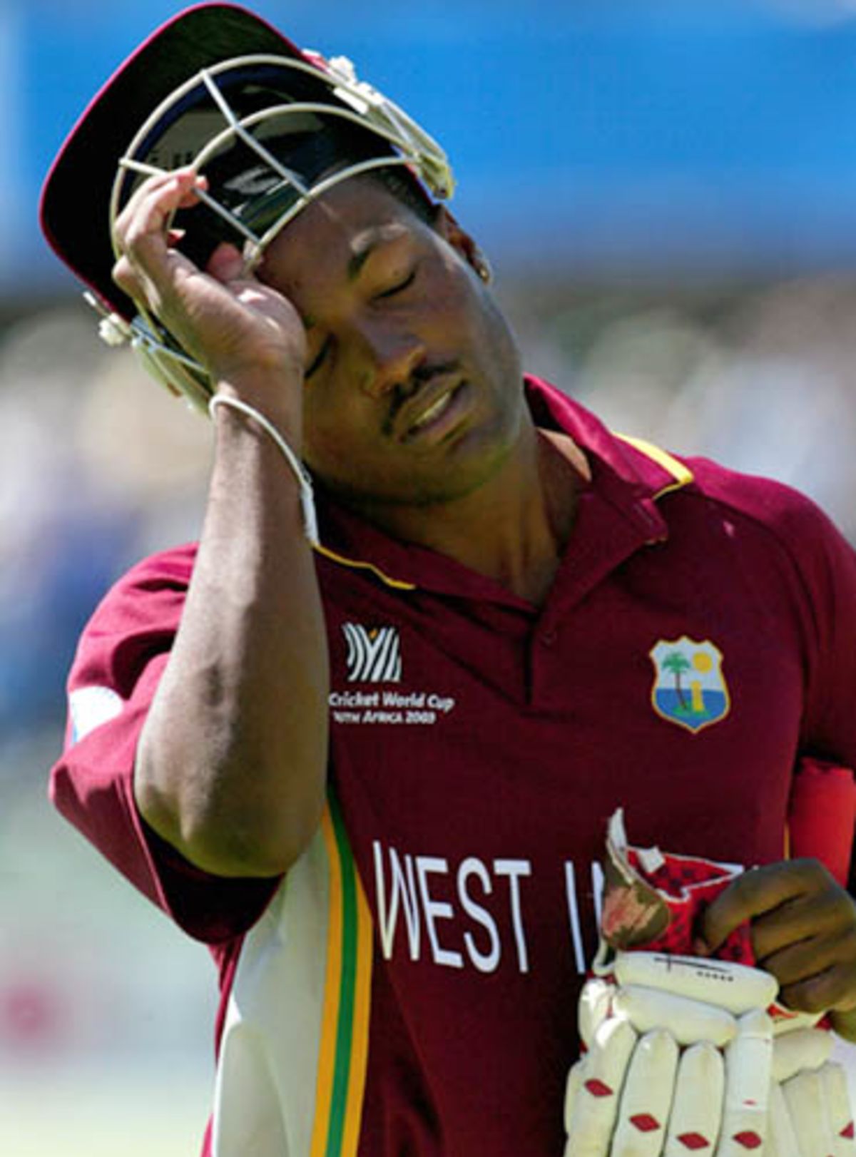 Ridley Jacobs sways away from a nasty Shane Bond bouncer at Port ...