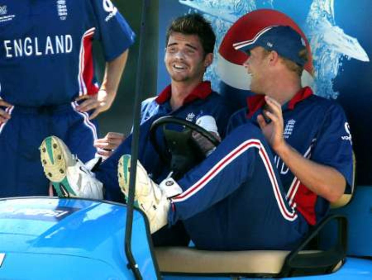 White and Hussain celebrate after snaring Adeel Raja | ESPNcricinfo.com