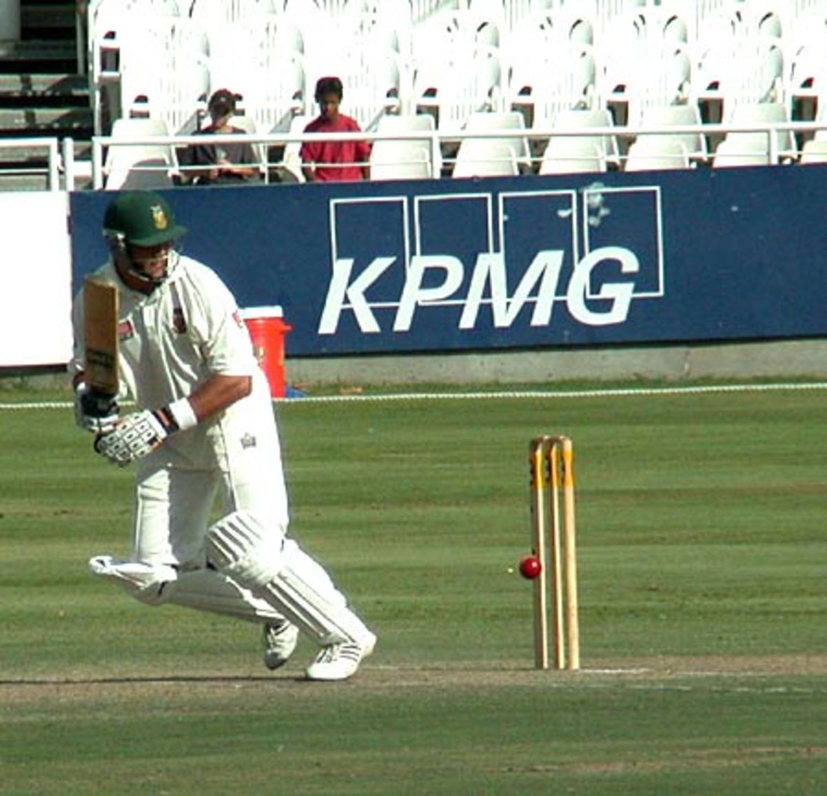 Jacques Kallis tickles a ball to fine leg | ESPNcricinfo.com