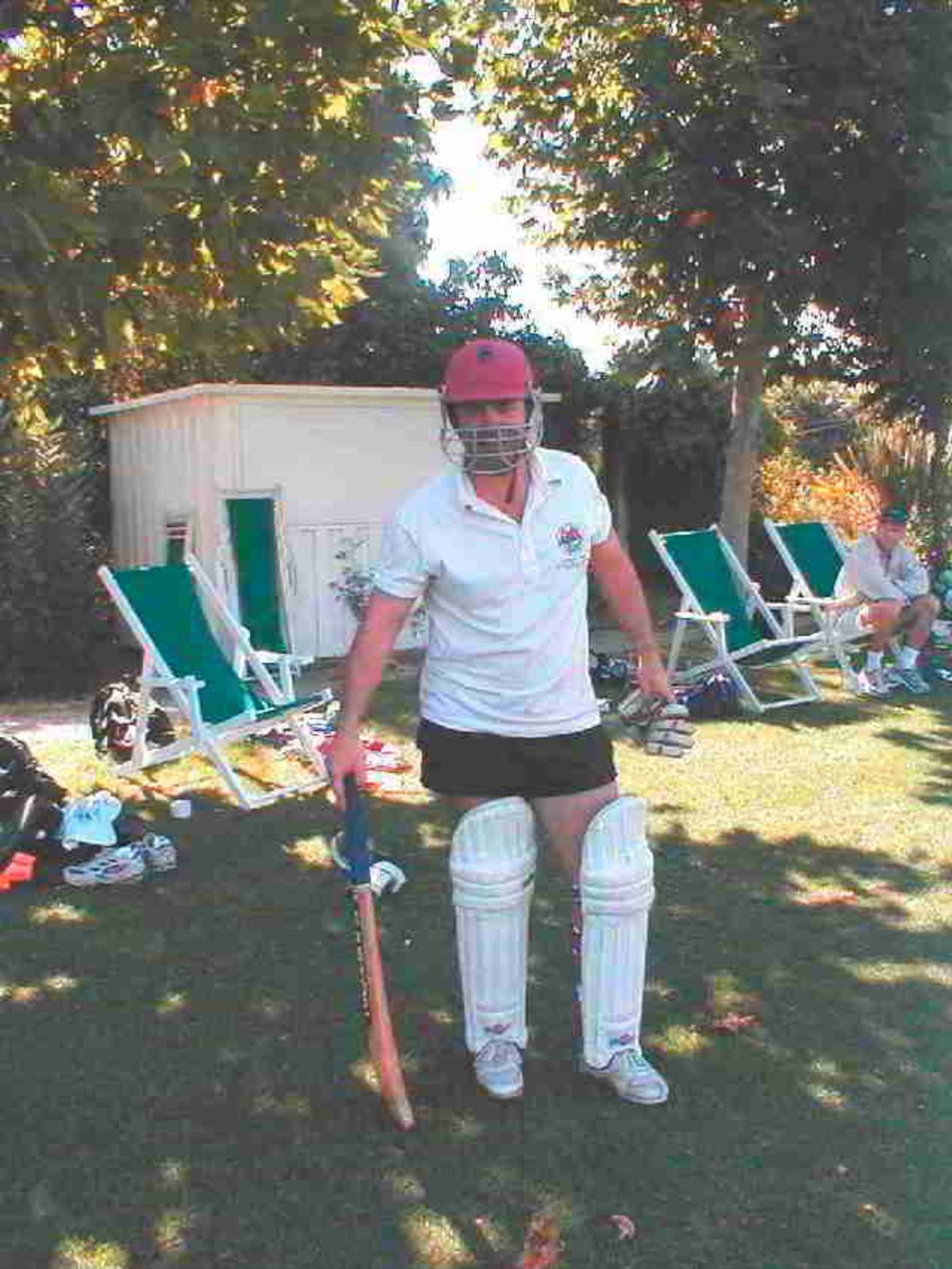 Clive Marriott receiving the Metroplitan Cup Trophy | ESPNcricinfo.com