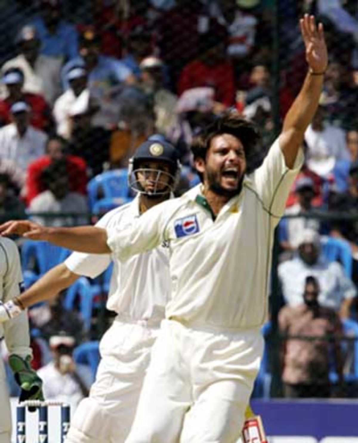 Pakistan's bowlers did well to peg things back, picking up wickets at ...