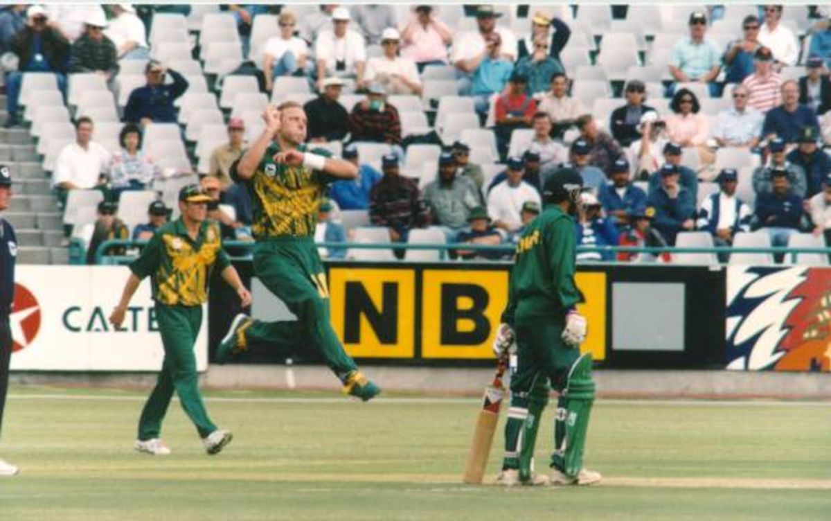 Allan Donald in action. | ESPNcricinfo.com