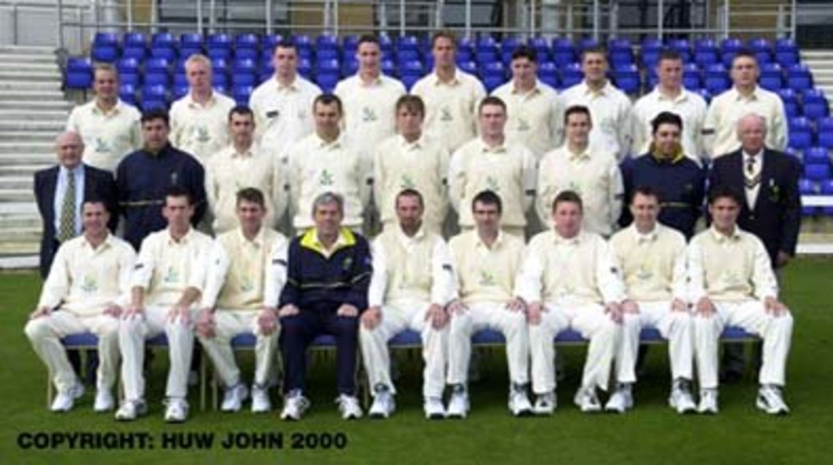 Glamorgan 2000 Team Picture | ESPNcricinfo.com