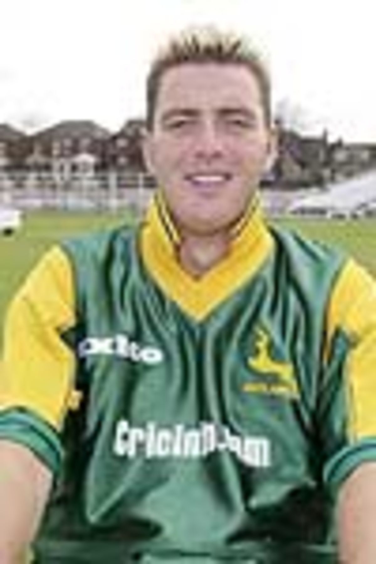 Paul Franks portrait 2001; thumbnail. | ESPNcricinfo.com