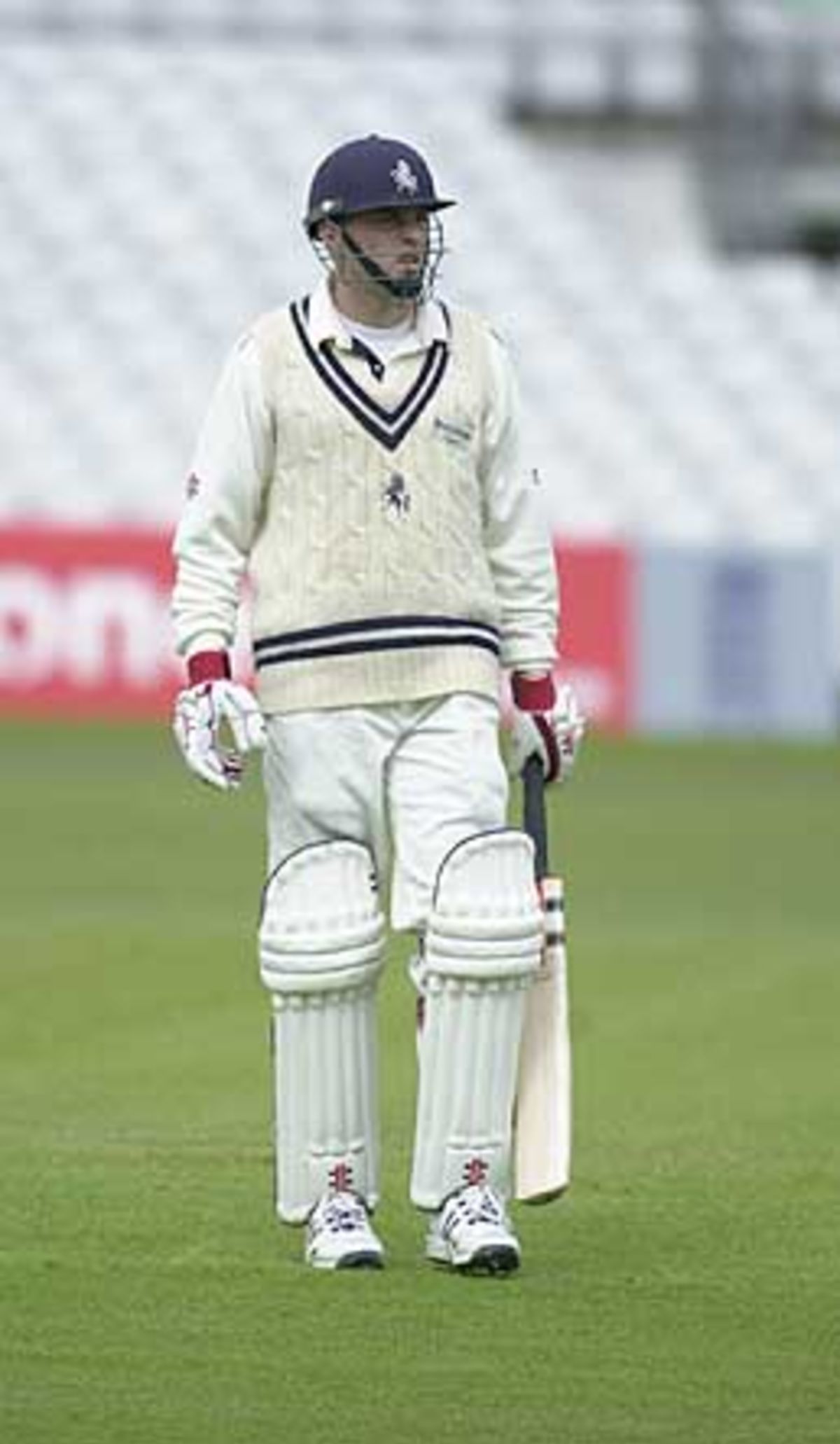 Ed Giddins bowling for Surrey in the first game of the 2001 CricInfo ...