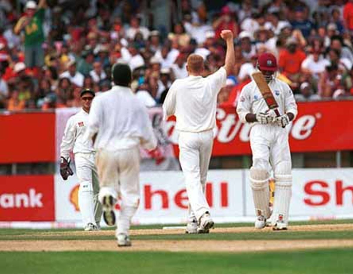 Ridley Jacobs gets away with an inside edge that eludes Boucher ...