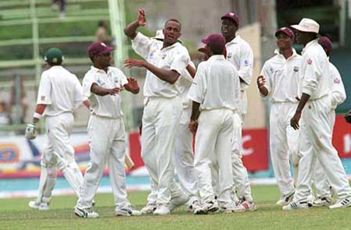 Jacques Kallis with a lofted drive in his innings of 51 | ESPNcricinfo.com