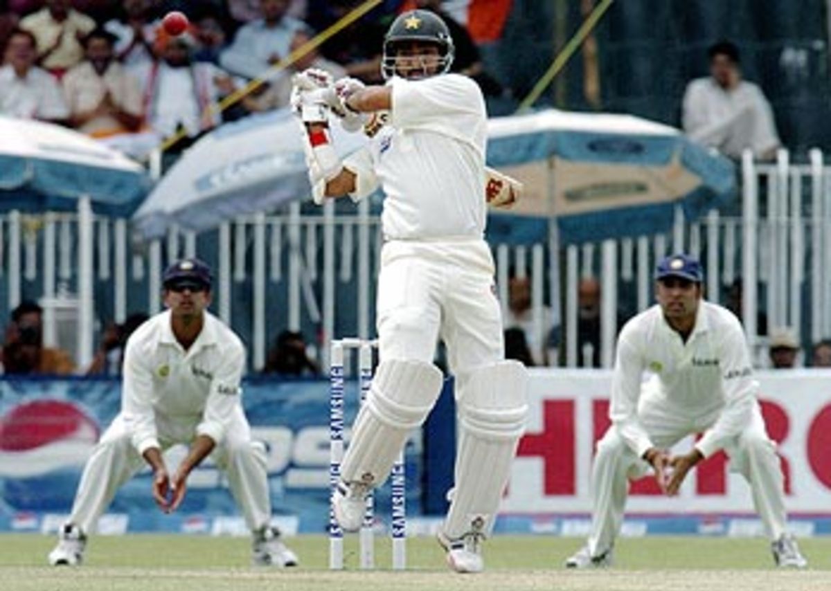 Inzamam-ul-Haq walks away after edging Lakshmipathy Balaji ...