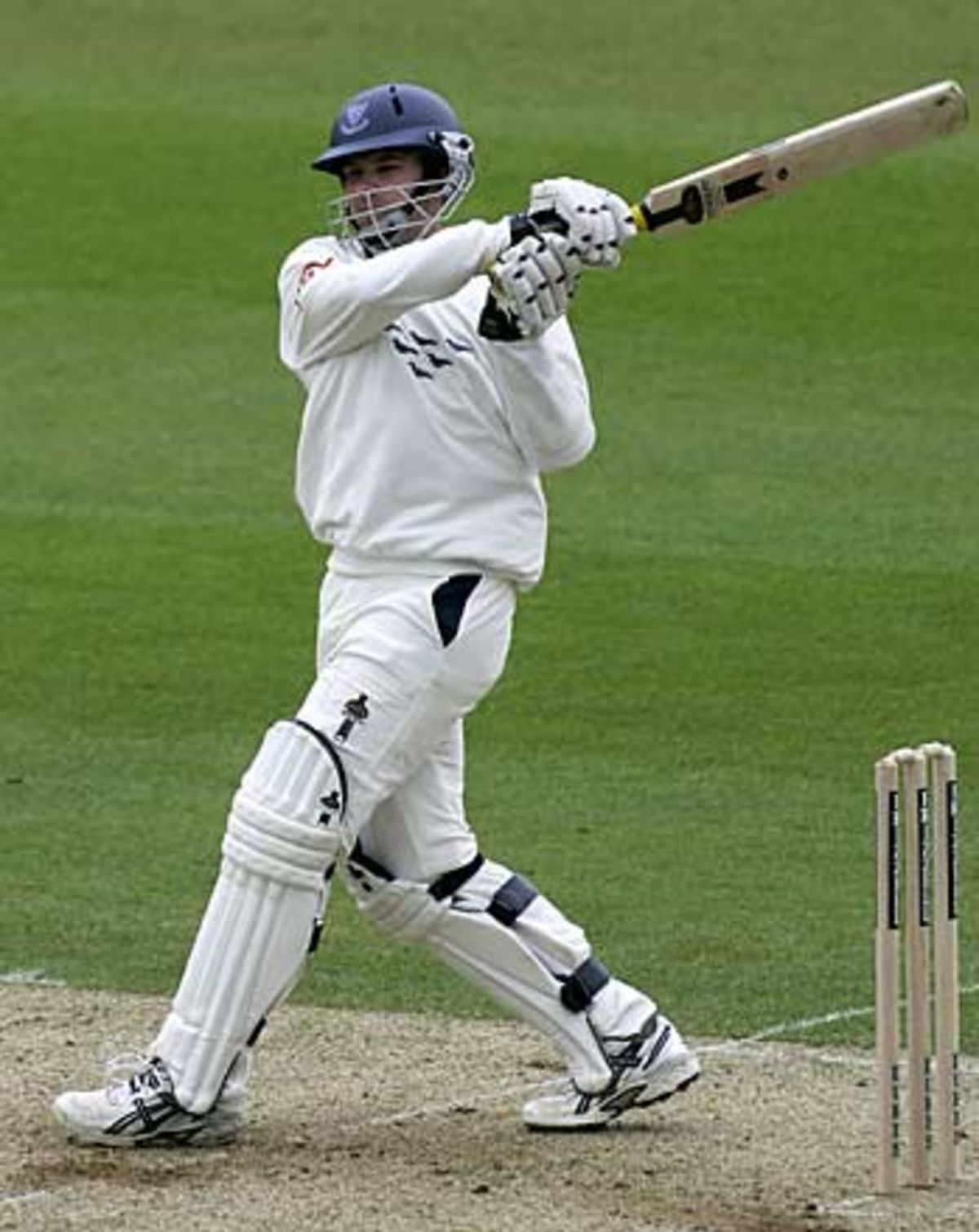 Matthew Elliott on his way to 84 | ESPNcricinfo.com