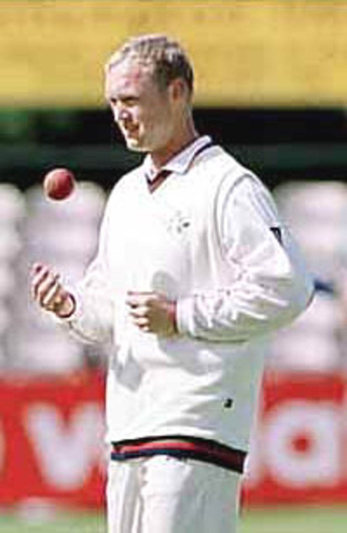 Gary Keedy gets ready to bowl | ESPNcricinfo.com