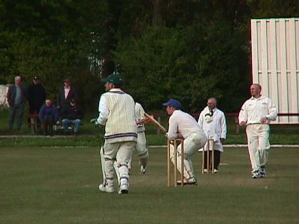 And Clinton Perren as the overs ticked away | ESPNcricinfo.com