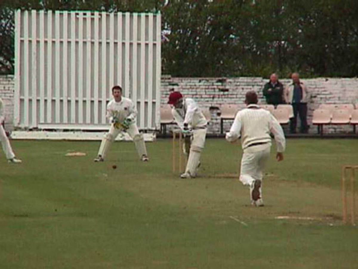 Tama Canning thumps Martin Heap through the covers during his knock of ...