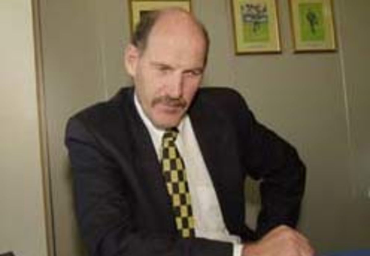 Stuart Carlisle in the field at Trent Bridge 2000 | ESPNcricinfo.com