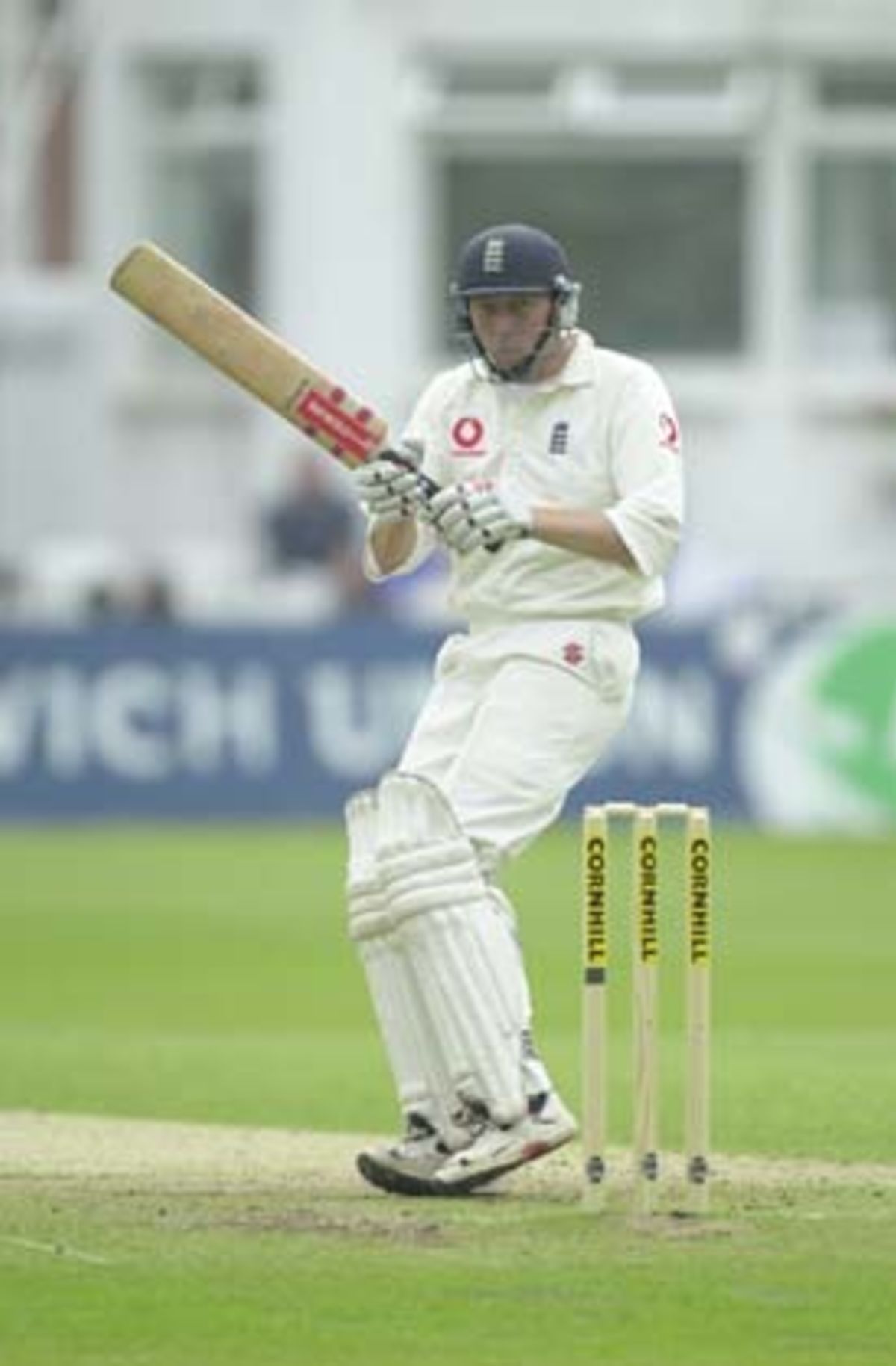 Michael Atherton spinning round after adapted hook | ESPNcricinfo.com