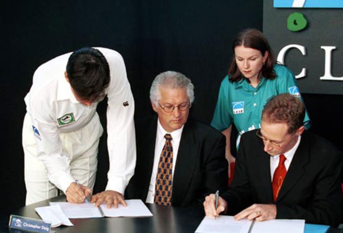 Stephen Fleming (NZ Men's Captain), Christopher Doig (NZ Cricket chief ...