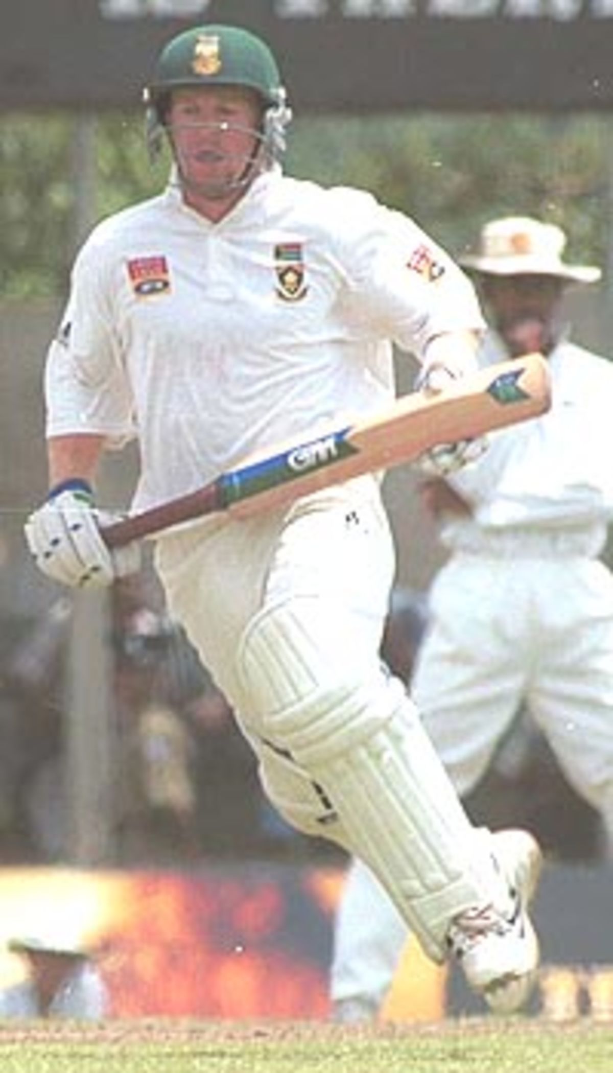 Jonty Rhodes scampering through for a risky run | ESPNcricinfo.com