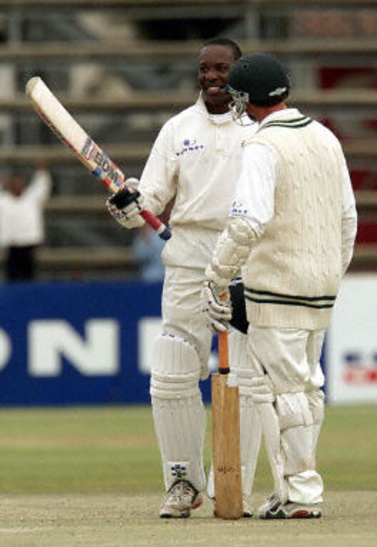 Hamilton Masakadza celebrates his maiden Test century | ESPNcricinfo.com
