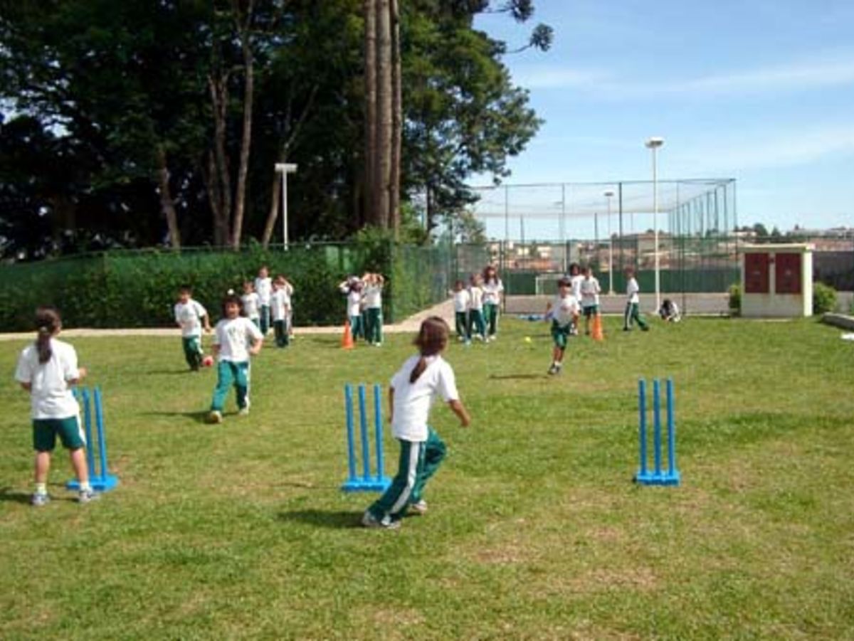 Brazilian children enjoy a game of Kwik Cricket | ESPNcricinfo.com