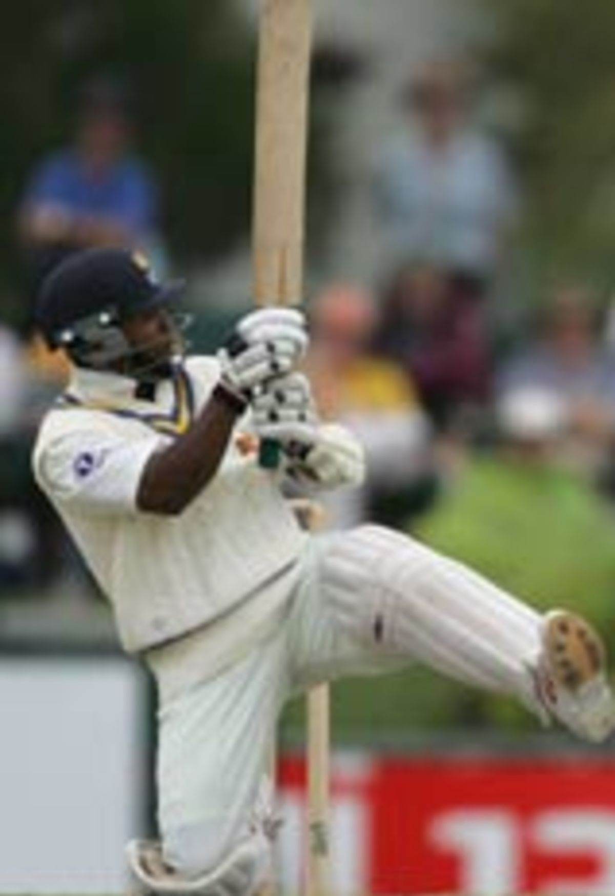Romesh Kaluwitharana plays an innovative hoick to leg | ESPNcricinfo.com