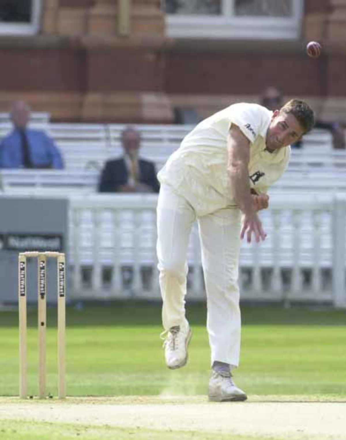 Ed Giddins sweeps the ball up from a stroke by Hancock | ESPNcricinfo.com