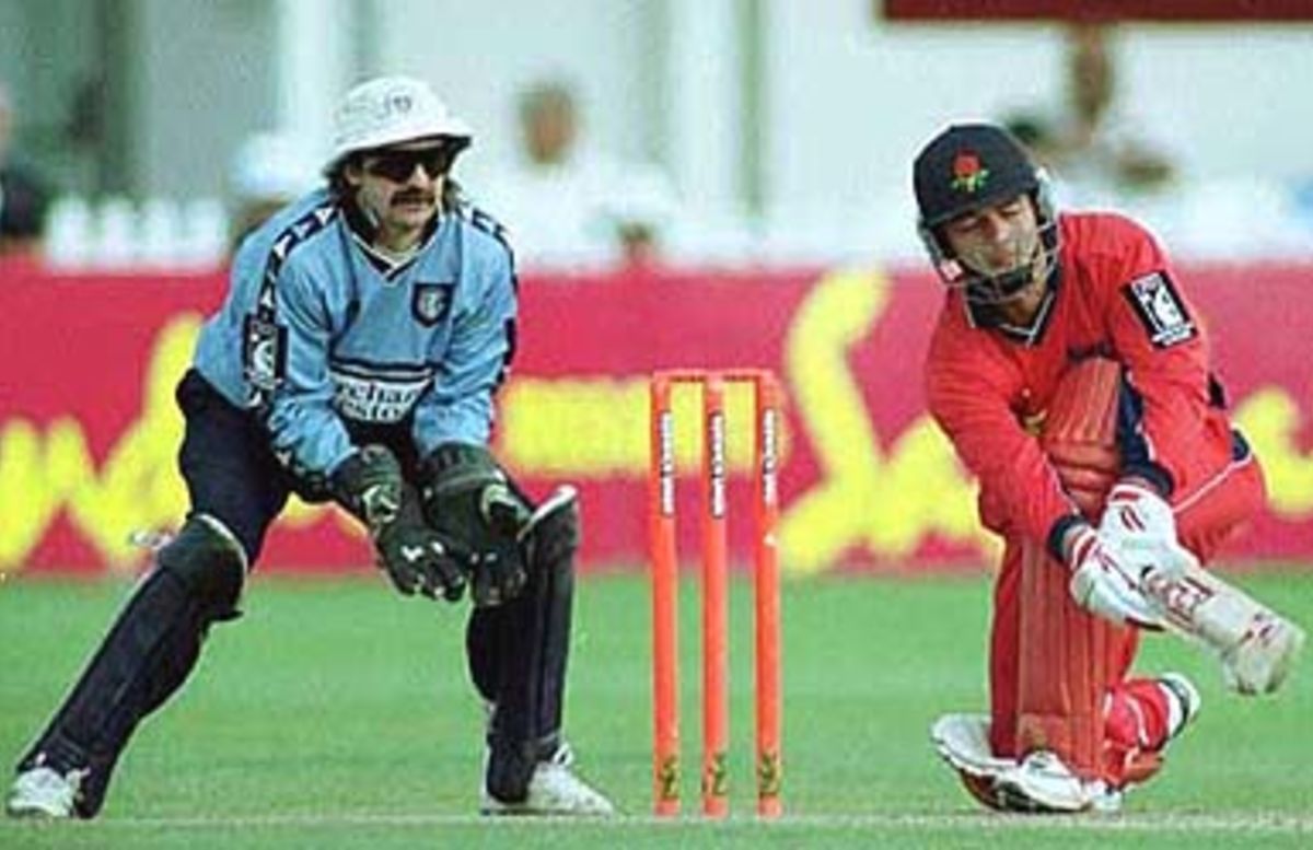 Graham Lloyd scampers across for a quick single | ESPNcricinfo.com