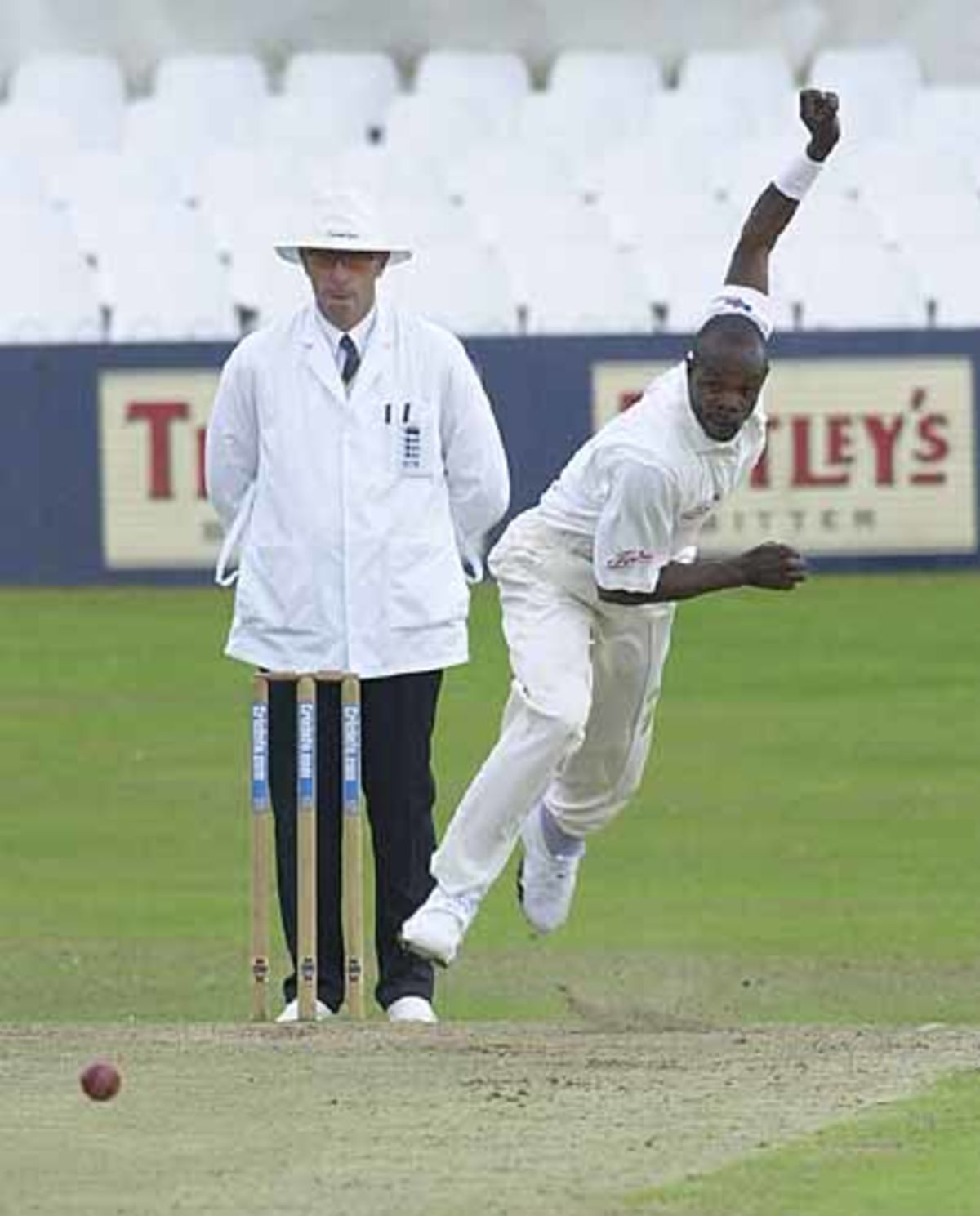 Joseph Grant digs one in against Anthony McGrath | ESPNcricinfo.com