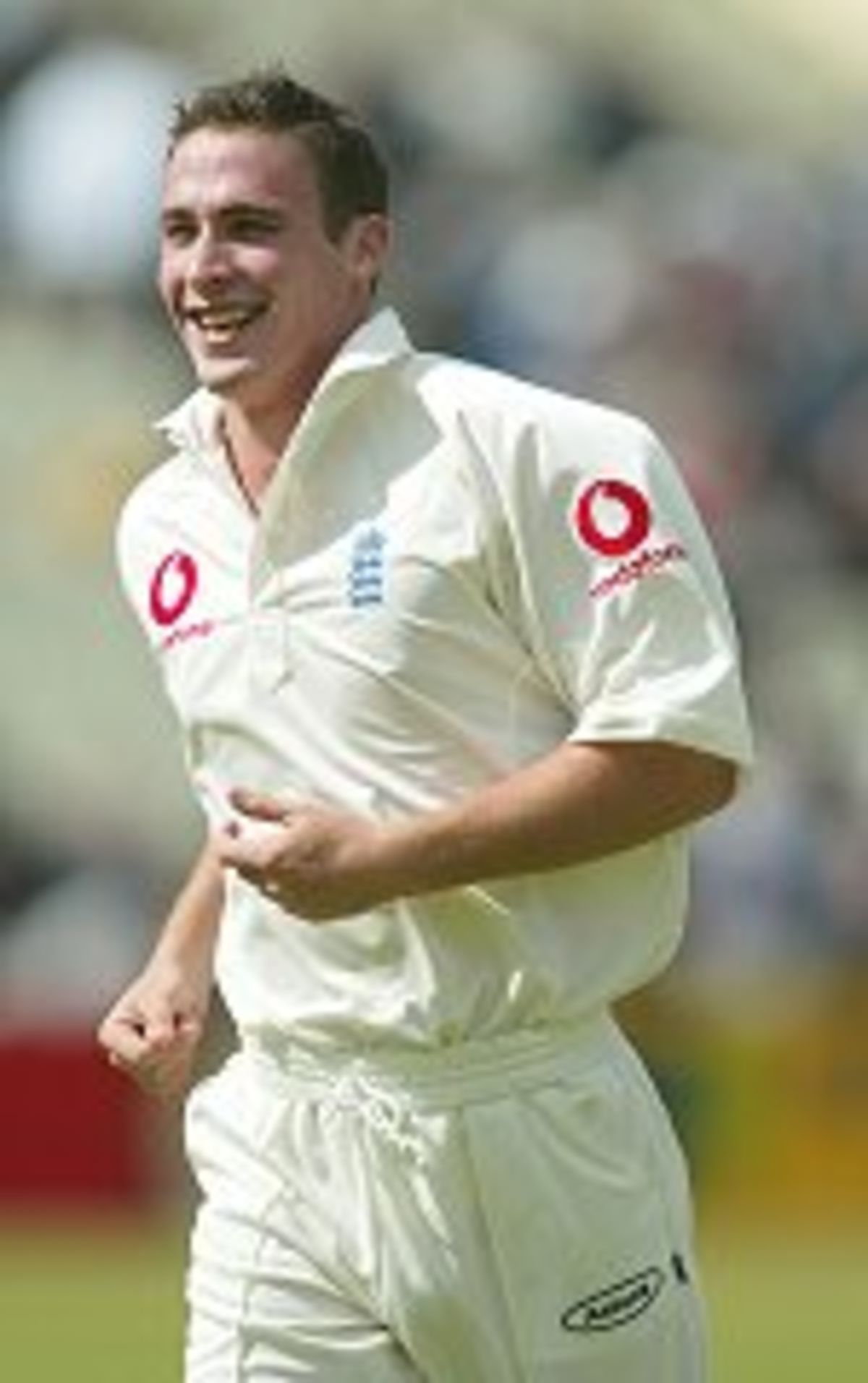 Simon Jones dismisses Ratra - his first Test wicket | ESPNcricinfo.com