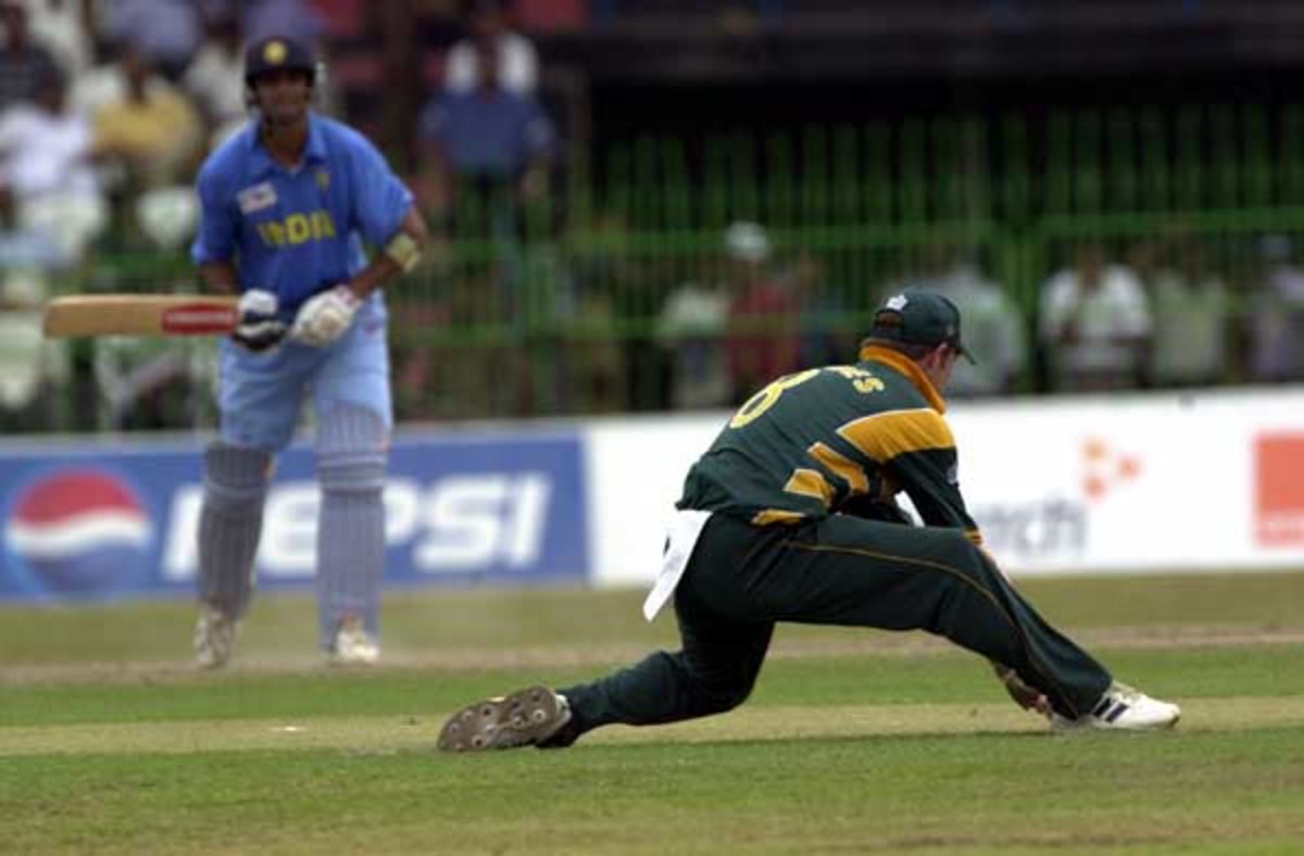 Jonty Rhodes - as bright as ever in the field | ESPNcricinfo.com