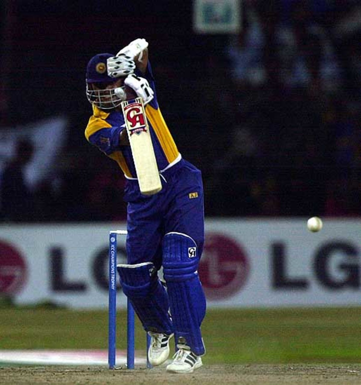 A glorious sunset over the Premadasa Stadium | ESPNcricinfo.com