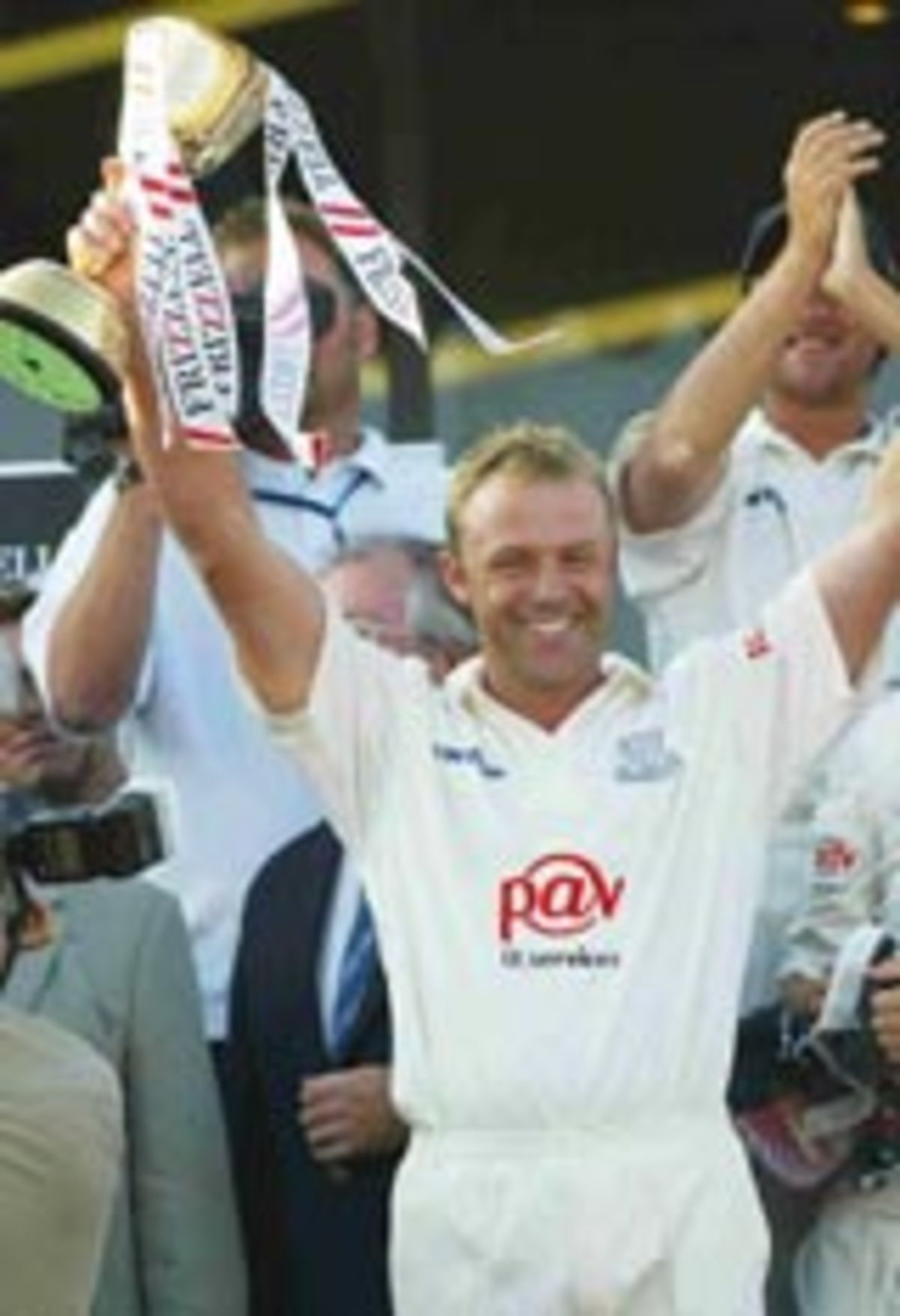 Chris Adams raises the Championship trophy in triumph | ESPNcricinfo.com
