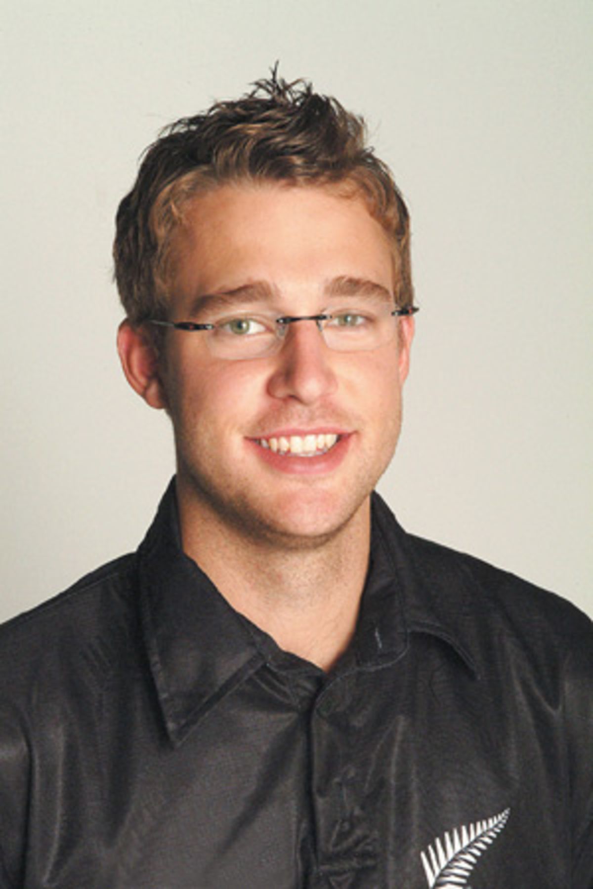 Daryl Tuffey - Portrait, September 2002 | ESPNcricinfo.com