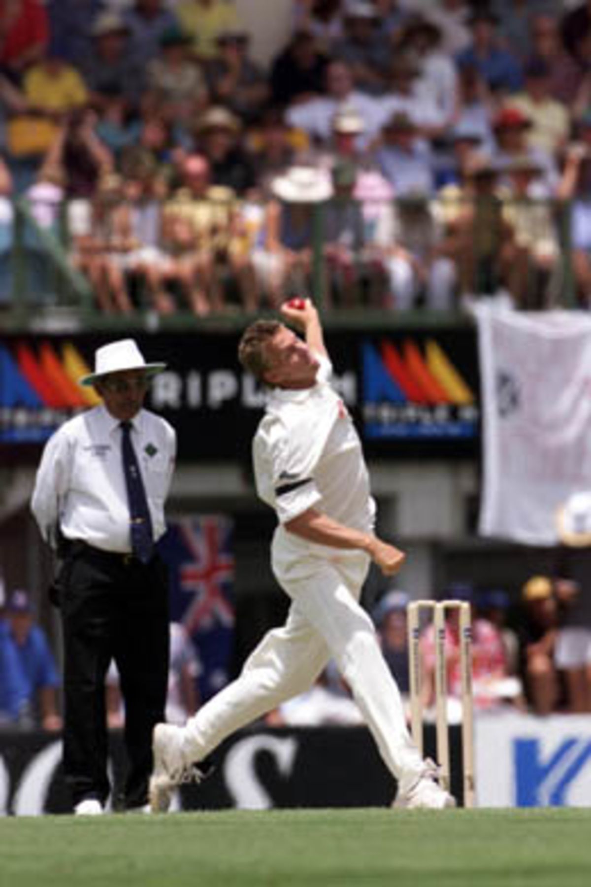Steve Waugh running between wickets | ESPNcricinfo.com