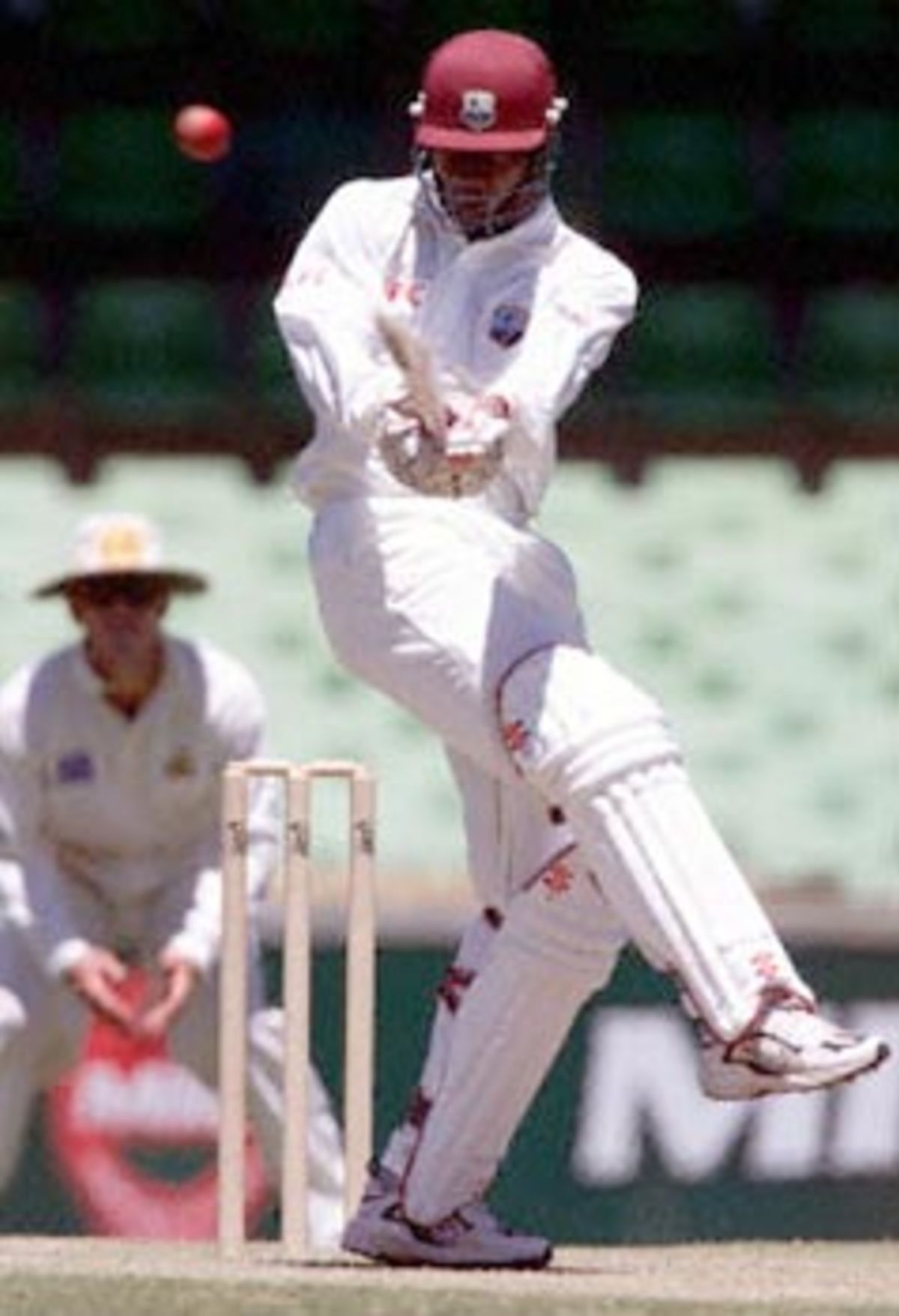 Wavell Hinds collects a boundary by pulling the ball | ESPNcricinfo.com