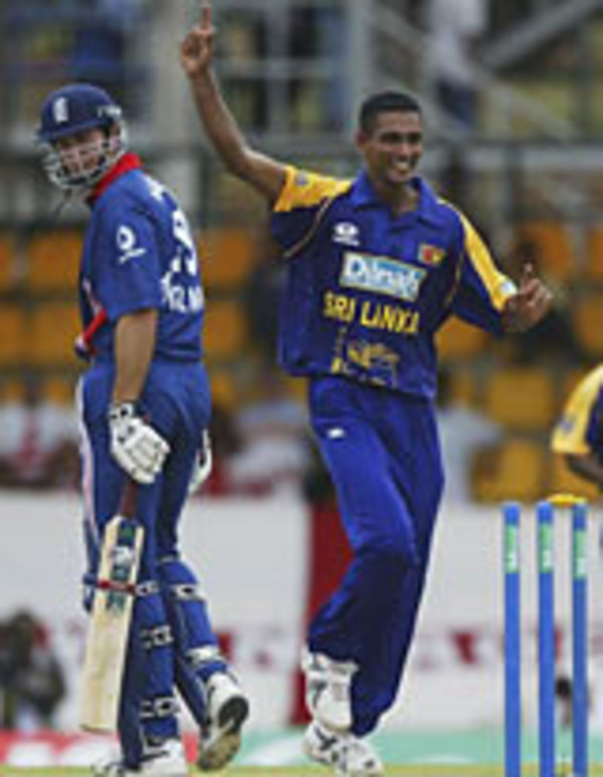 Collingwood takes a breather during his 31 | ESPNcricinfo.com