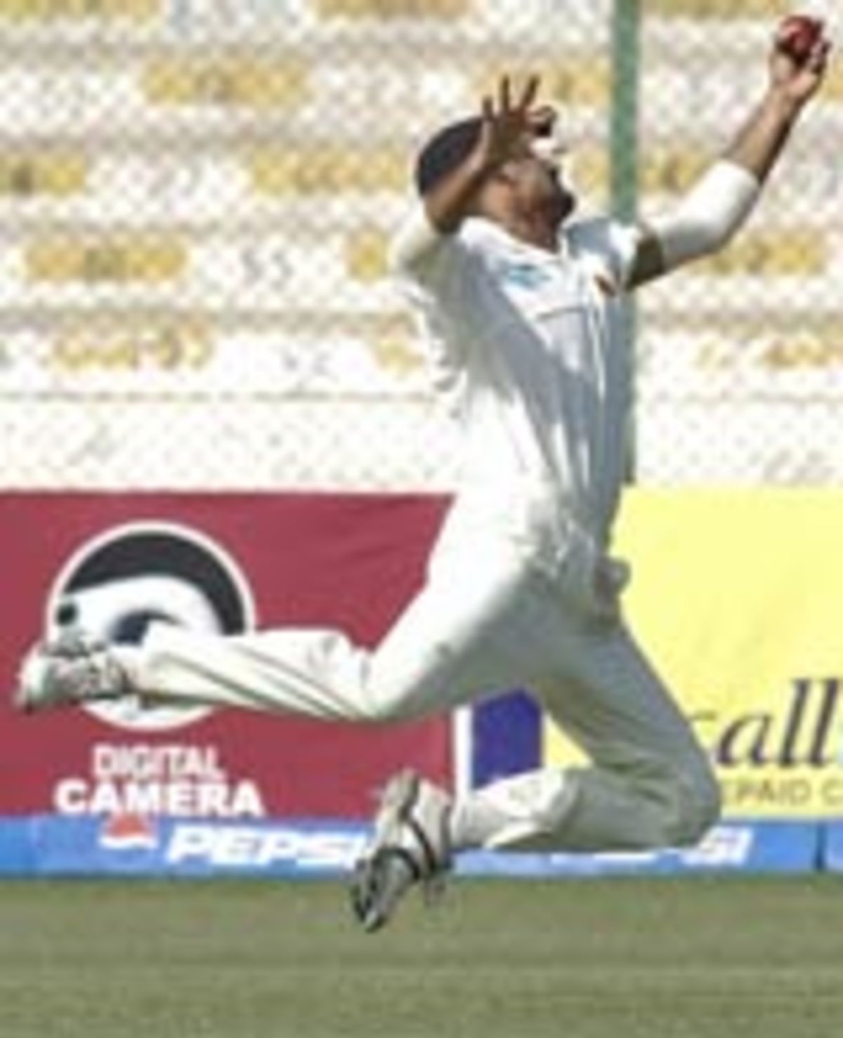 Mushfiqur Rahman and Manjural Islam Rana practise | ESPNcricinfo.com
