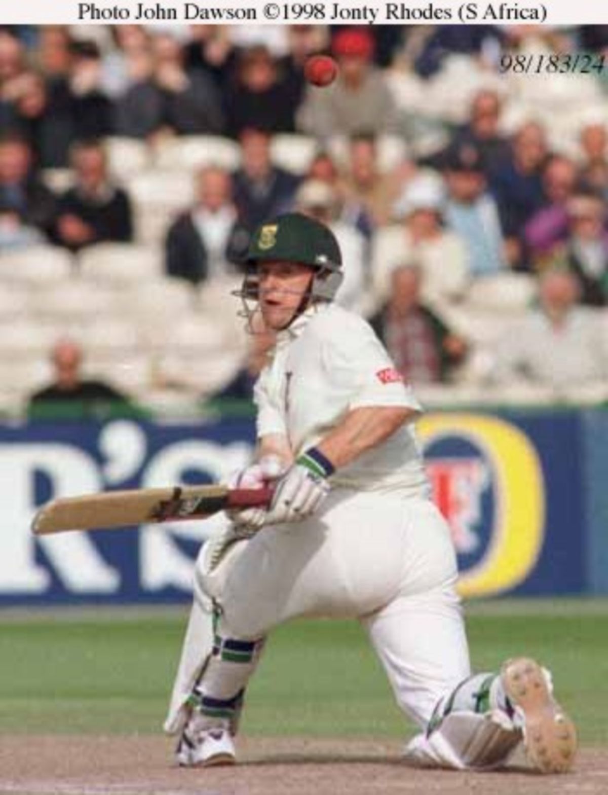 Jonty Rhodes sweeps | ESPNcricinfo.com
