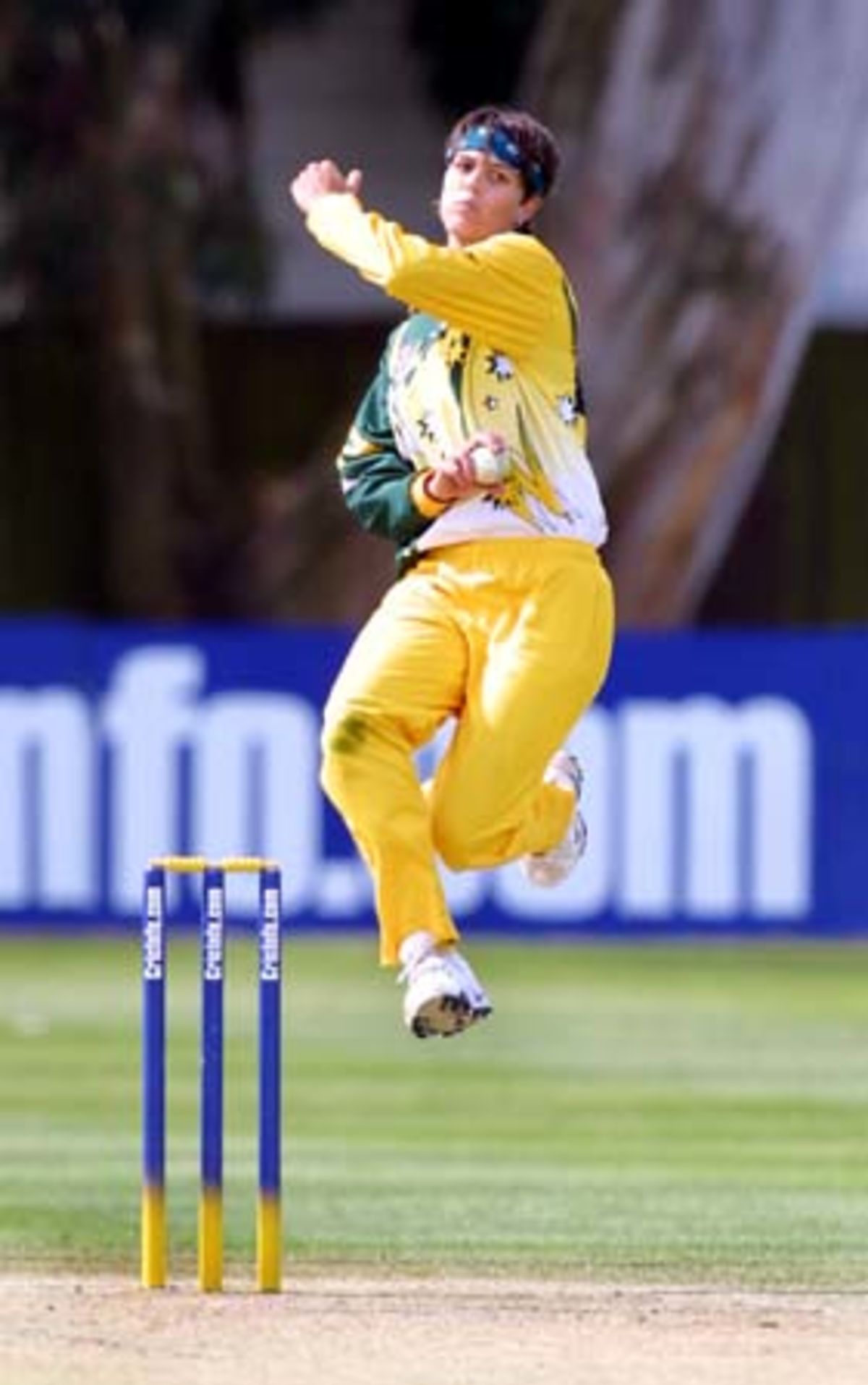 Australian bowler Zoe Goss makes a delivery | ESPNcricinfo.com