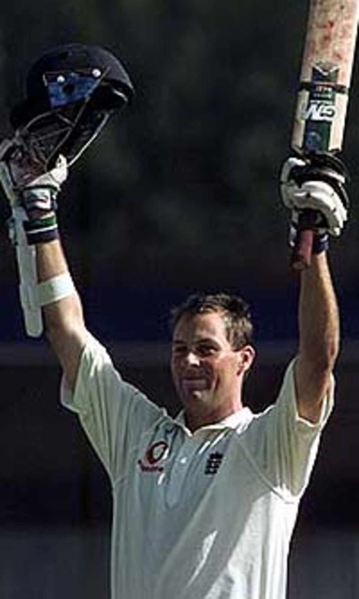 WP 12th man Jonathan Trott shares a drink with Boland wicketkeeper ...