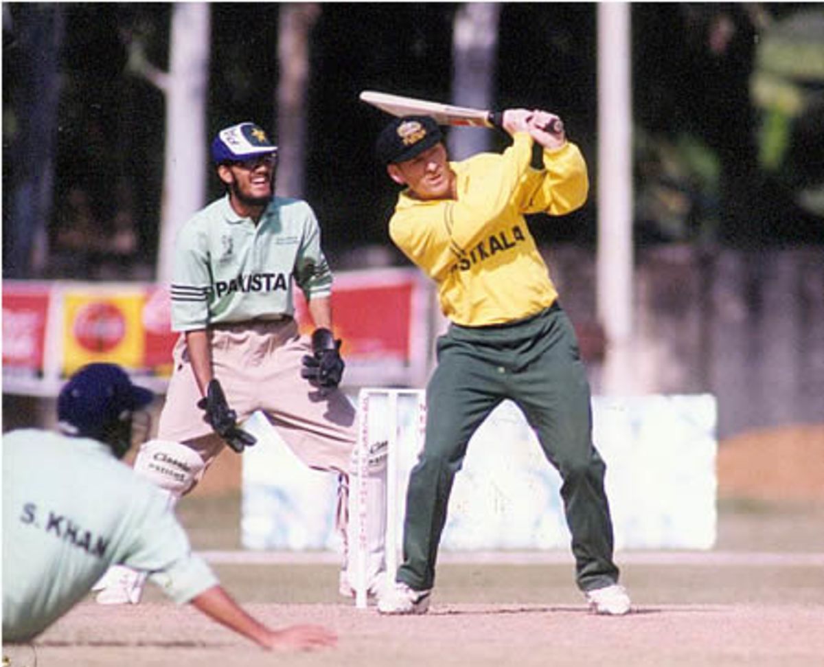 Australia playing India at Sharjah in 1998 | ESPNcricinfo.com