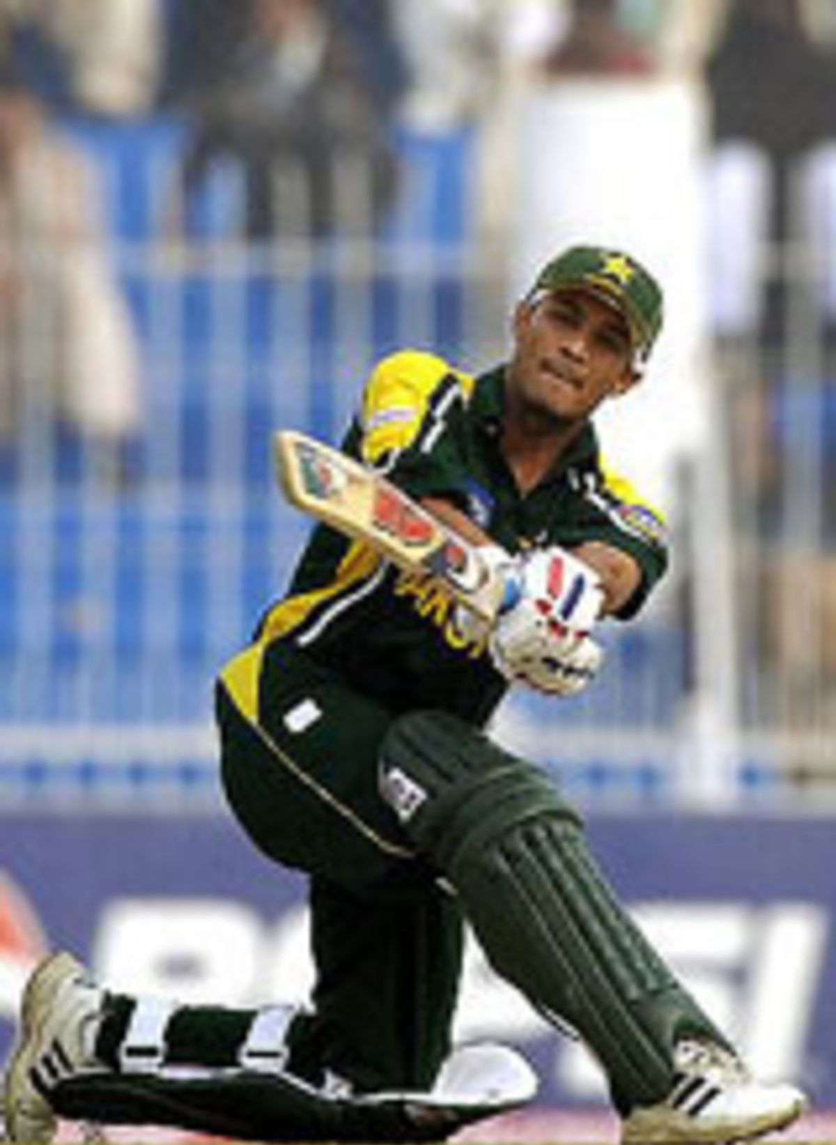 Imran Farhat sweeps | ESPNcricinfo.com