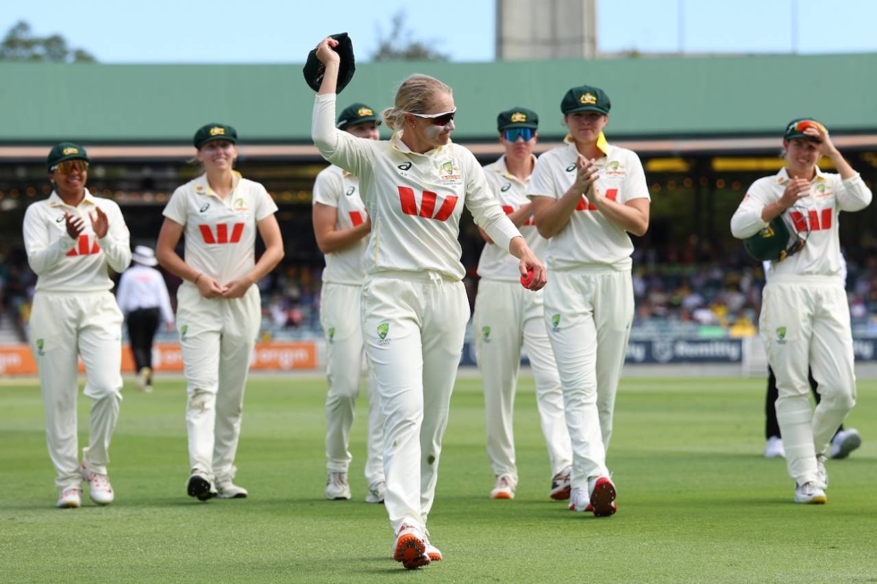 India Women in Australia 2025/26, AUS-W vs IND-W Only Test Match Report ...
