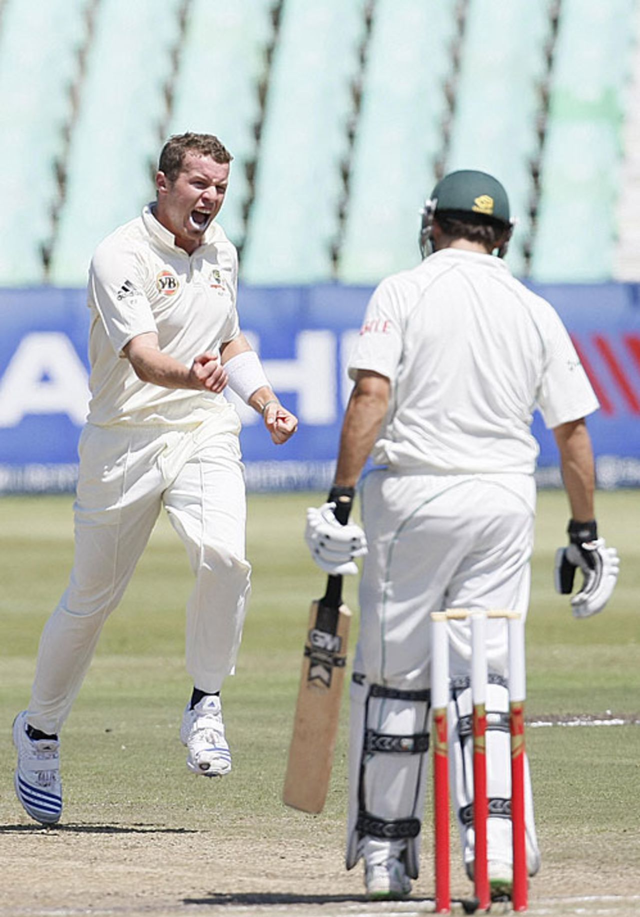 Peter Siddle is charged up after dismissing Neil McKenzie ...