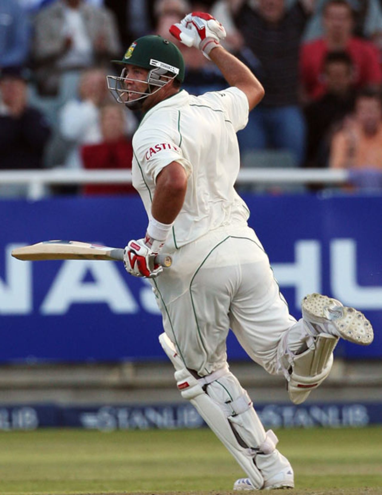 Jacques Kallis pumps his fist on reaching his century | ESPNcricinfo.com
