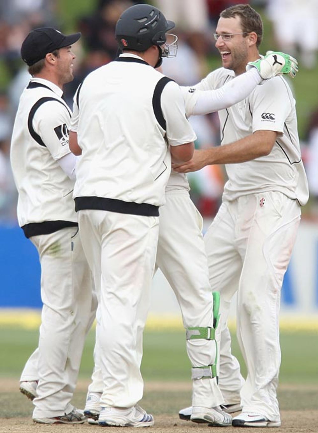 Daniel Vettori dismissed Rahul Dravid | ESPNcricinfo.com