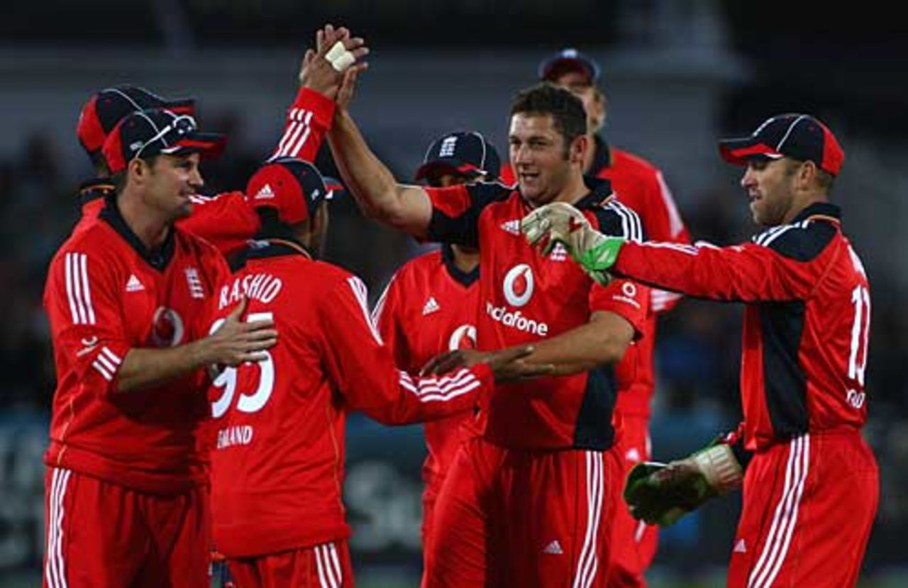 Tim Bresnan removed both Australia's openers | ESPNcricinfo.com Tim Bresnan removed both Australia's openers | ESPNcricinfo.com