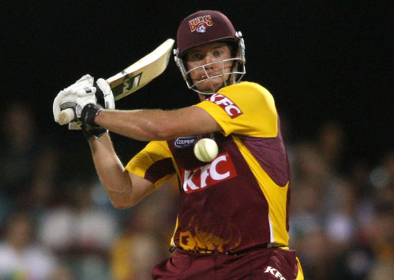 James Hopes pulls on the way to 44 | ESPNcricinfo.com