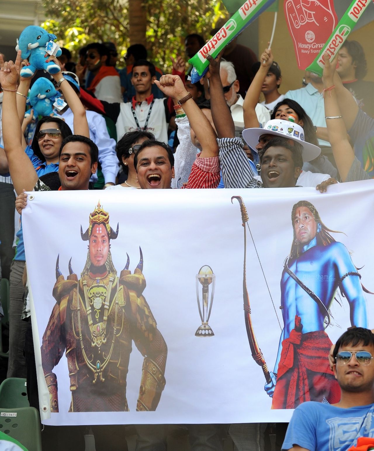 MS Dhoni and Gautam Gambhir complete a run | ESPNcricinfo.com