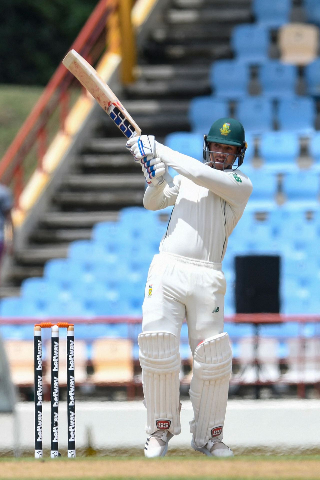 Kemar Roach removed Wiaan Mulder for the first wicket of the day ...