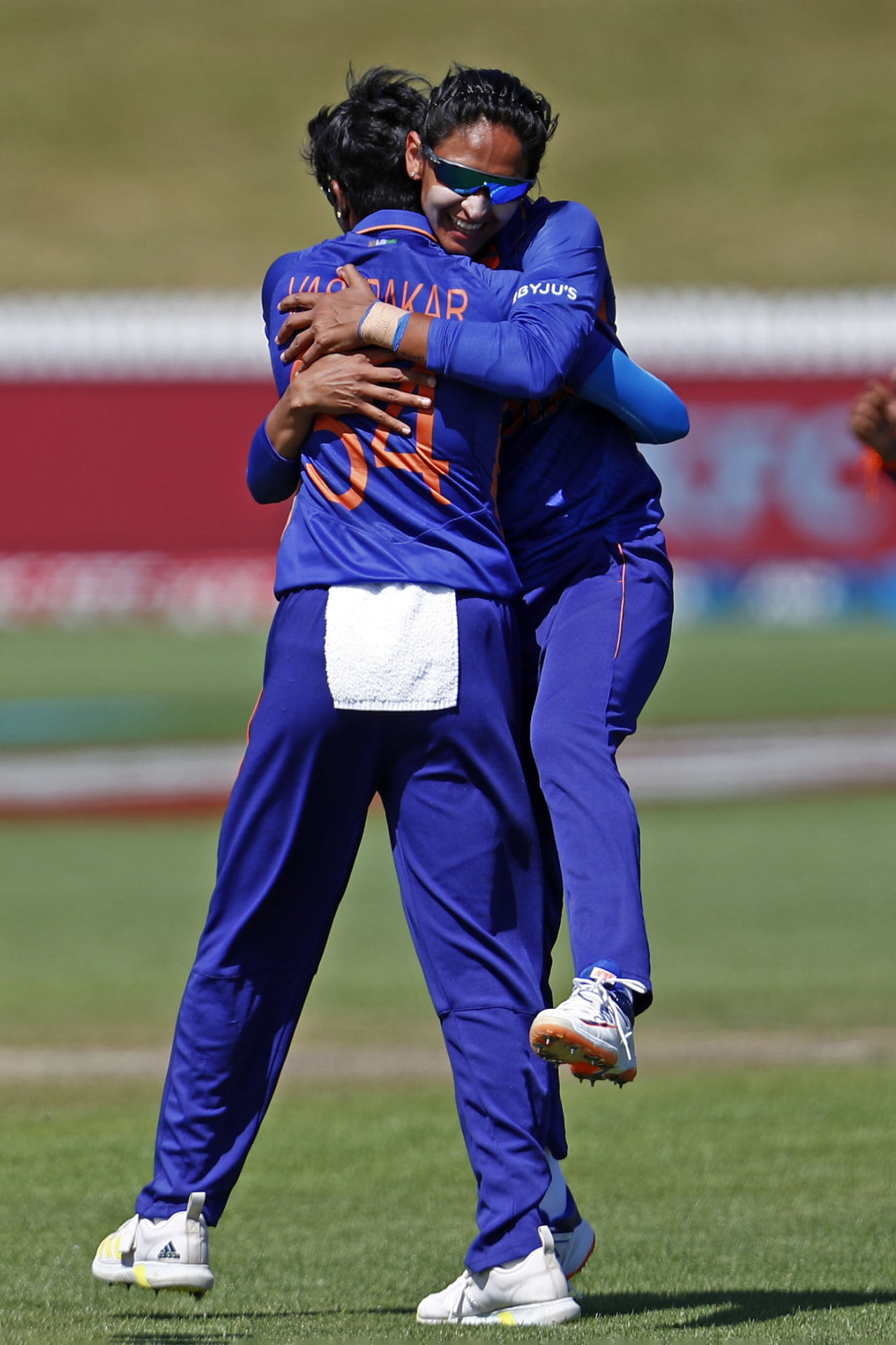 Simran Bahadur runs in to celebrate the dismissal of Sophie Devine ...